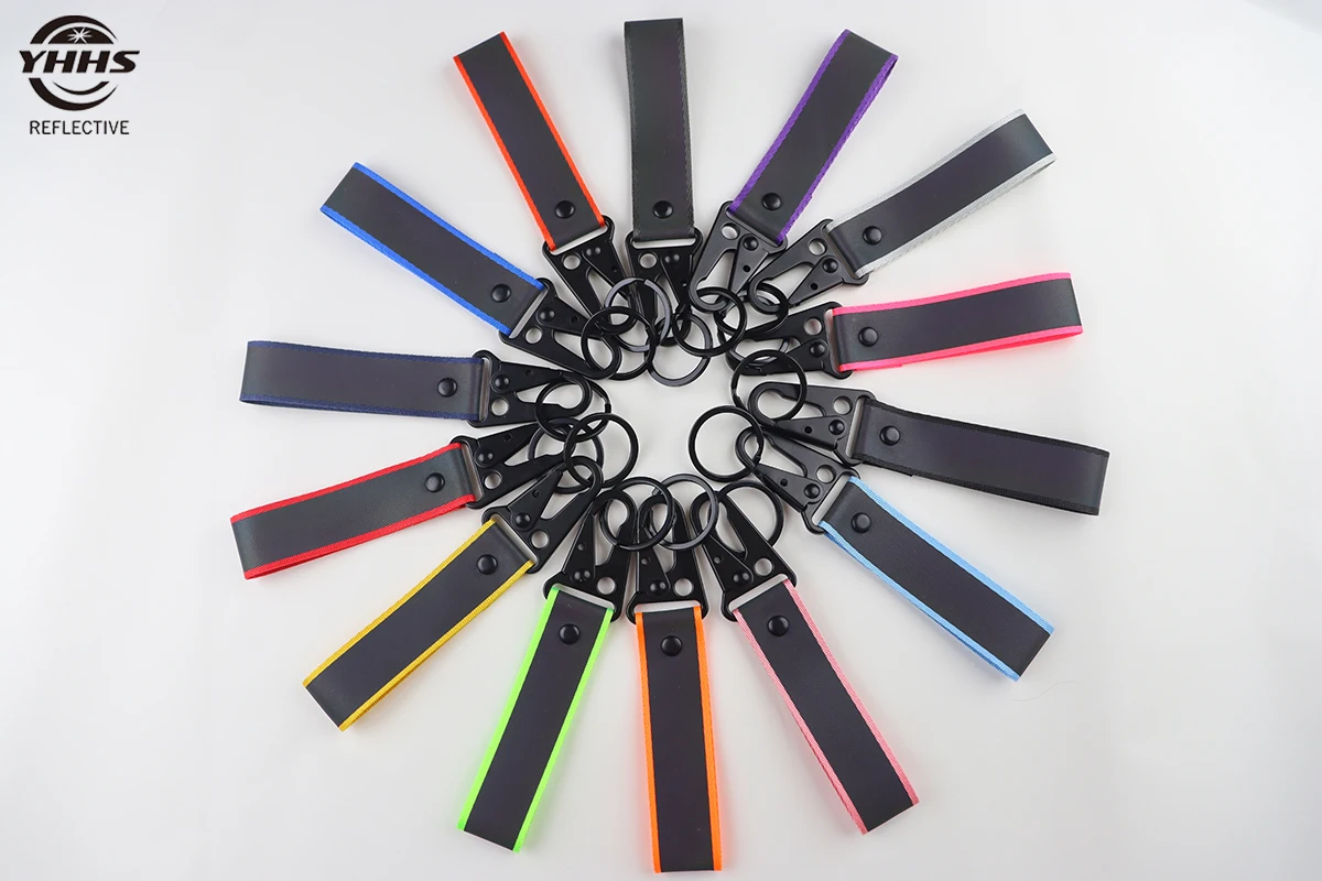 High-Visibility-Reflective-Car-Keychains-for-Night-Cycling-or-Kids-Bags ...