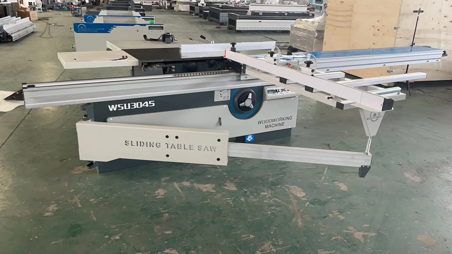 High-End-Panel-Saw-with-Servo-System-Professional-Sliding-Table-Saw ...