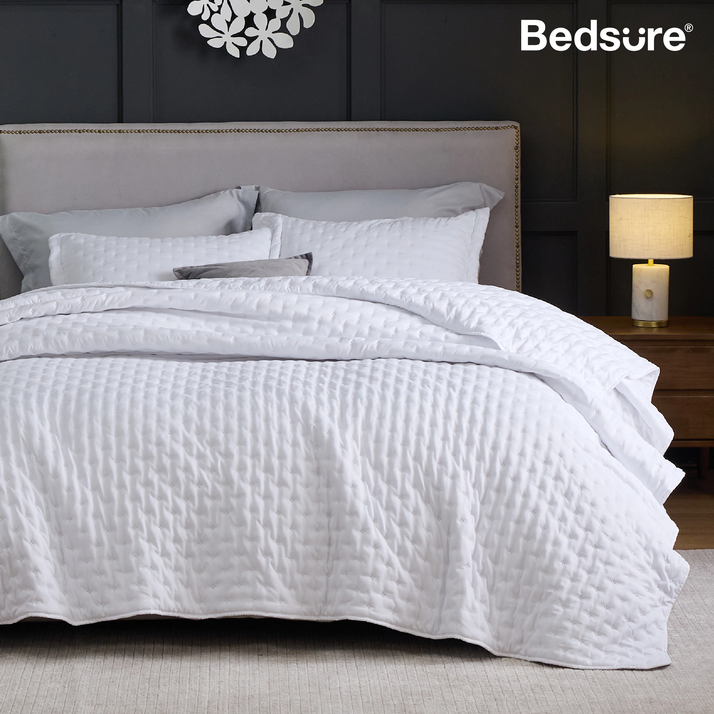 Bedsure-Extra-Long-Quilt-Set-Soft-Ultrasonic-Clover-Bedspread-Lightweight-Bed-Coverlet-for-All ...