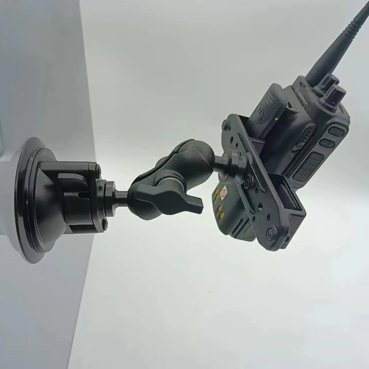 Handheld-walkie-talkie-car-frame-back-clamp-stand-walkie-talkie-Vehicle ...