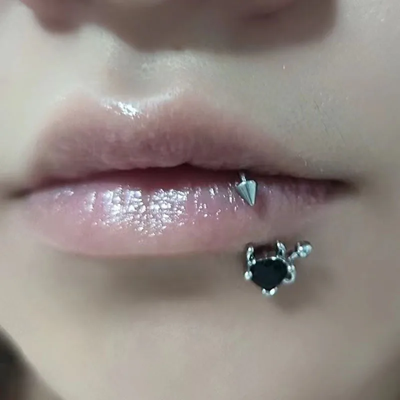 Vertical Labret Infection
