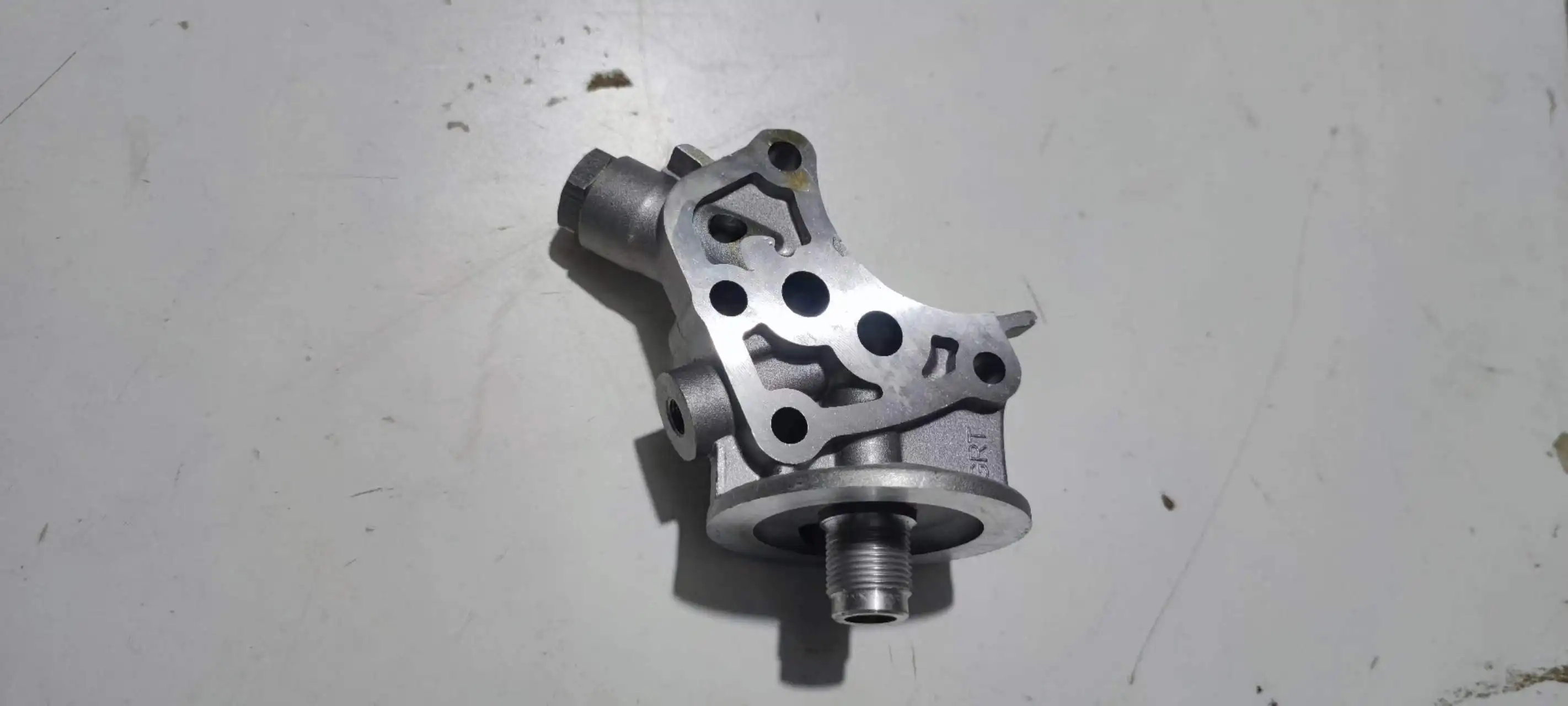 SMD189888-Oil-filter-base-Bracket-assembly-FOR-GREAT-WALL-HOVER-HAVAL ...