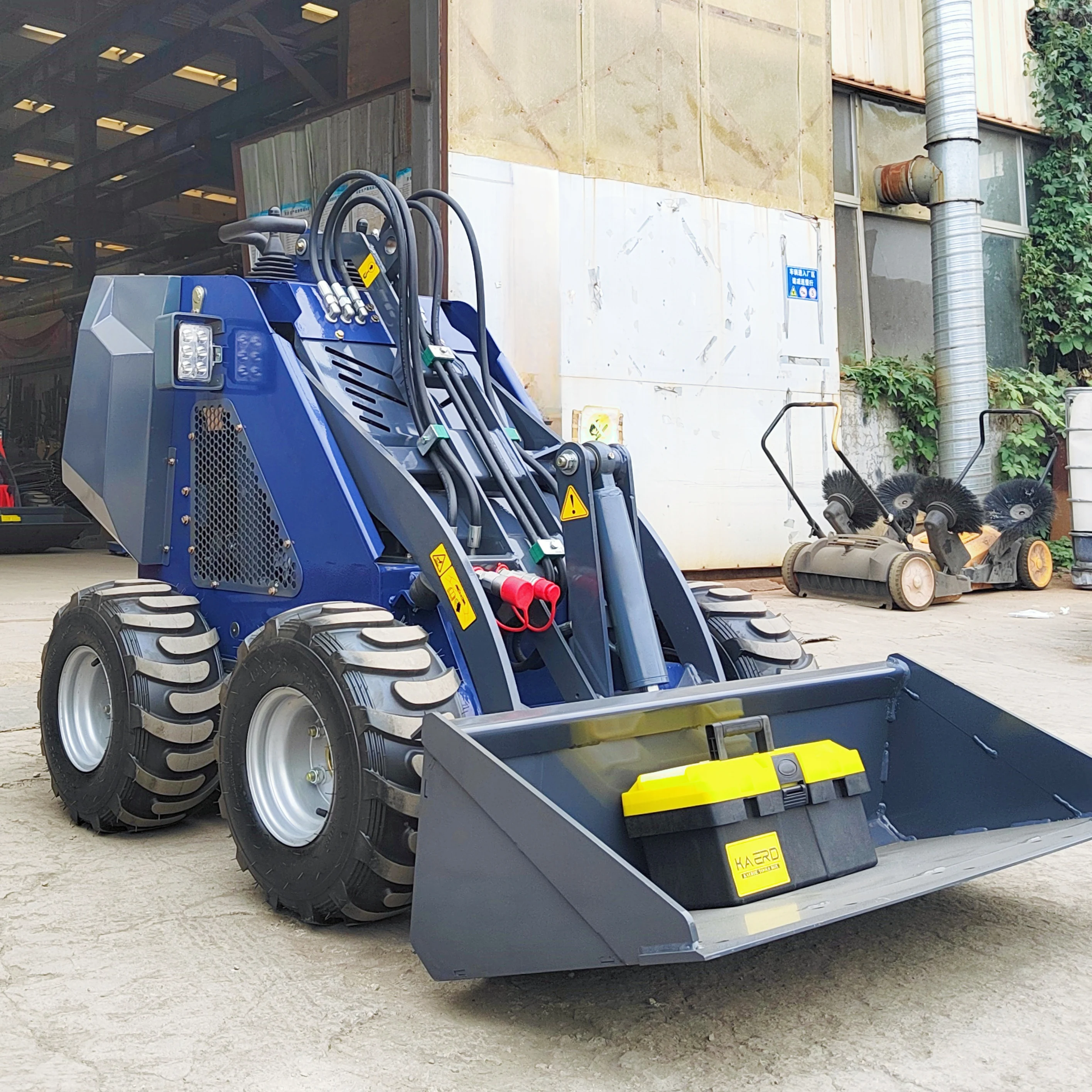 High-Quality-MK320-Wheeled-tracked-mini-skid-steer-loaders-with-EPA ...