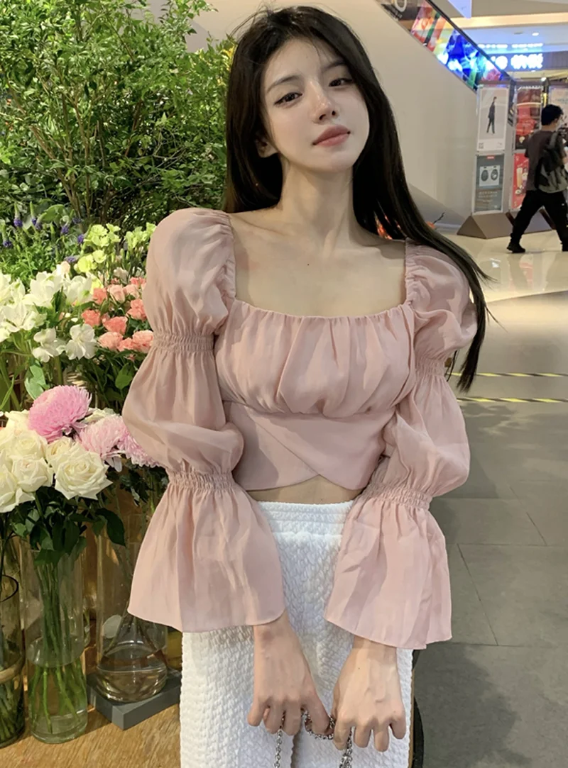 프렌치 스타일 스퀘어 칼라 디자인 센스 보우 레이스업 숏 셔츠 여성용 플리츠 슬림핏 퍼프슬리브 상의 봄 상품