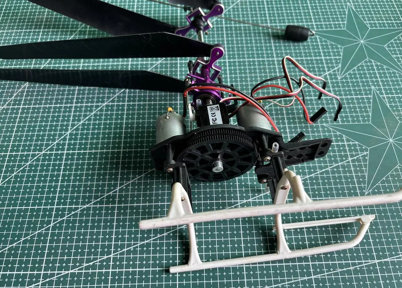 Esky-Big-Lama-Co-Axial-Electric-Helicopter-w-Motors-servos-Blades-metal ...