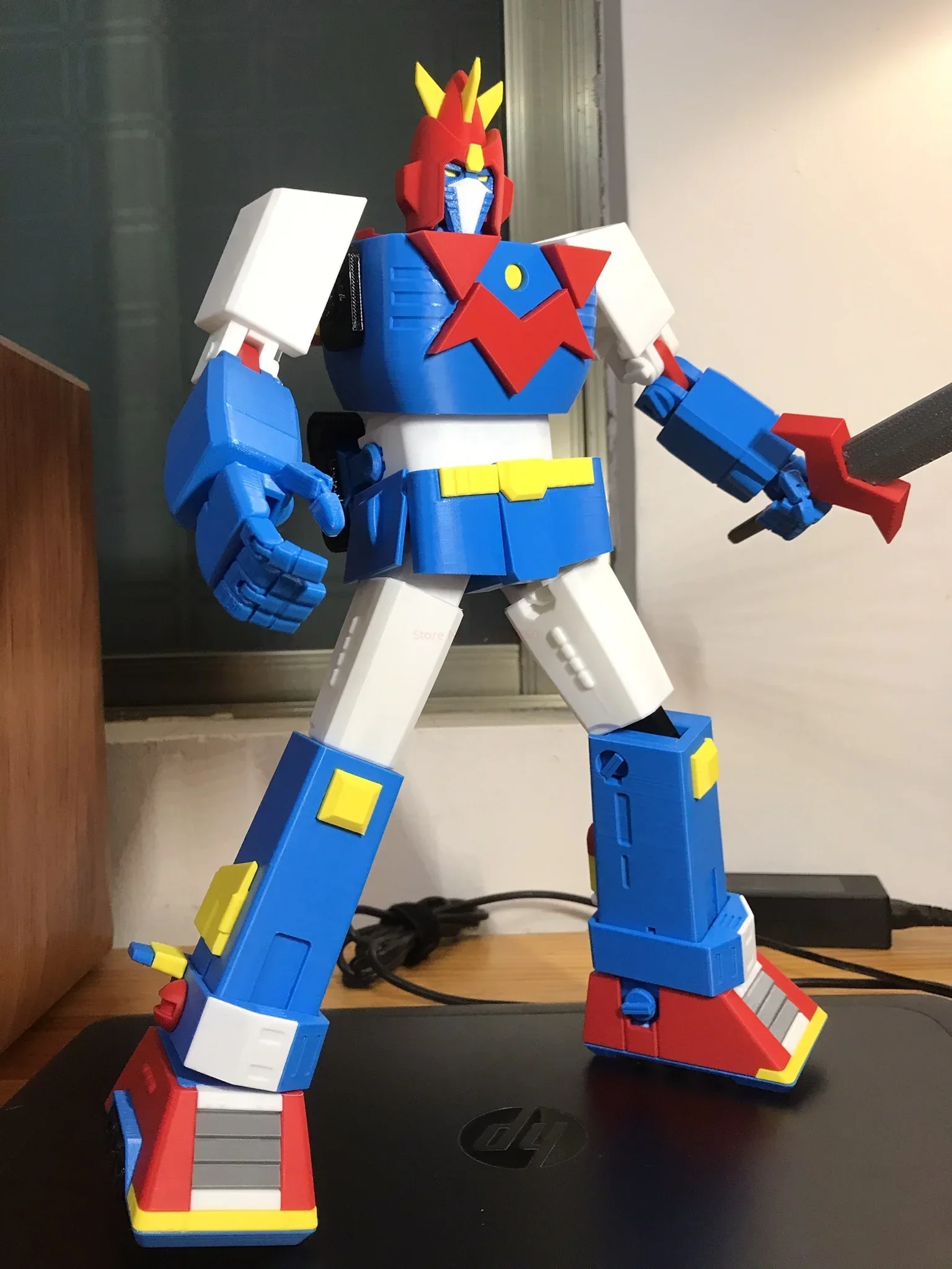 Good-Smile-Moderoid-Super-electromagn-tico-Man-voltes-v-Cosmic-Flying ...