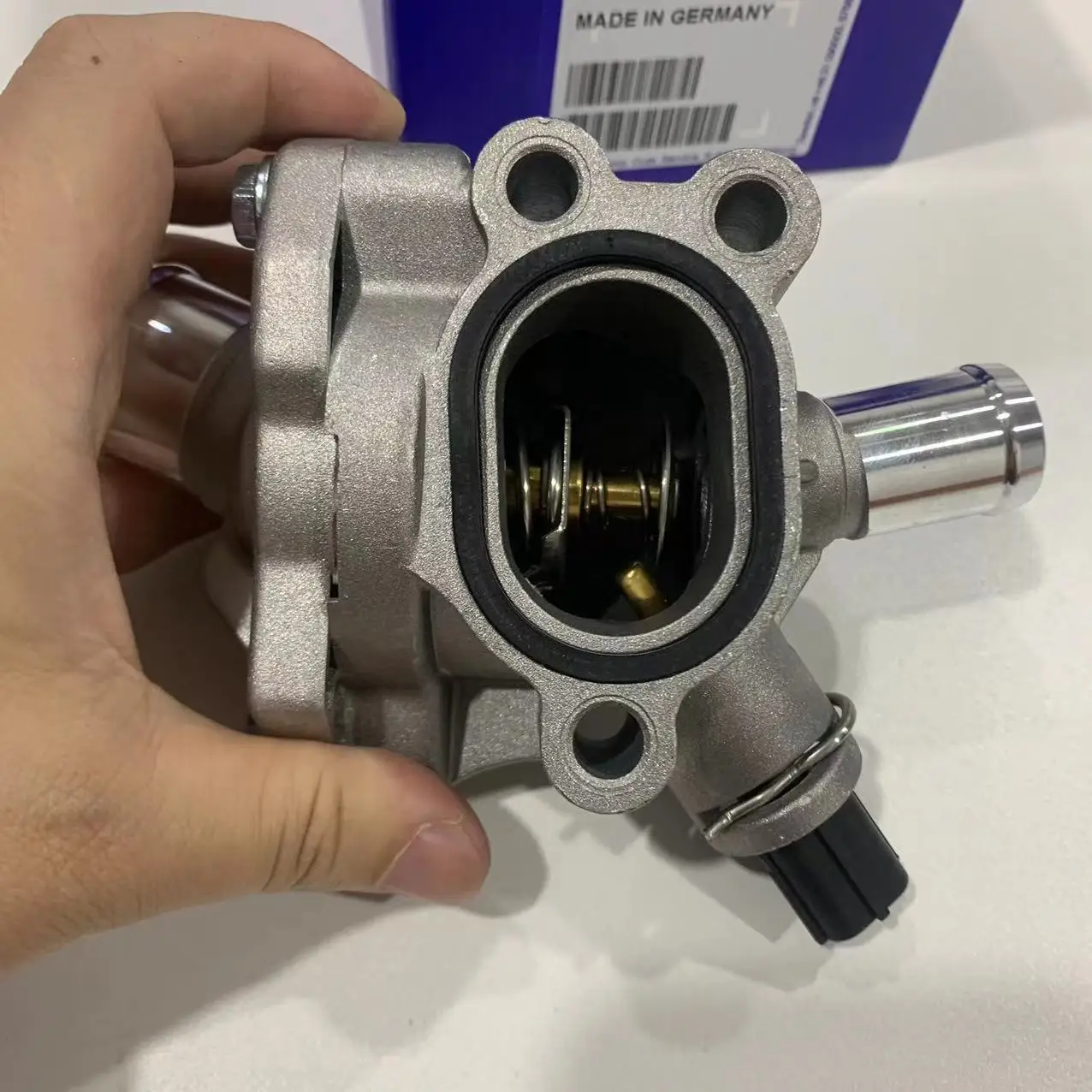 New-Aluminum-Engine-Coolant-Thermostat-Housing-OEM-31319606-For-Volvo ...