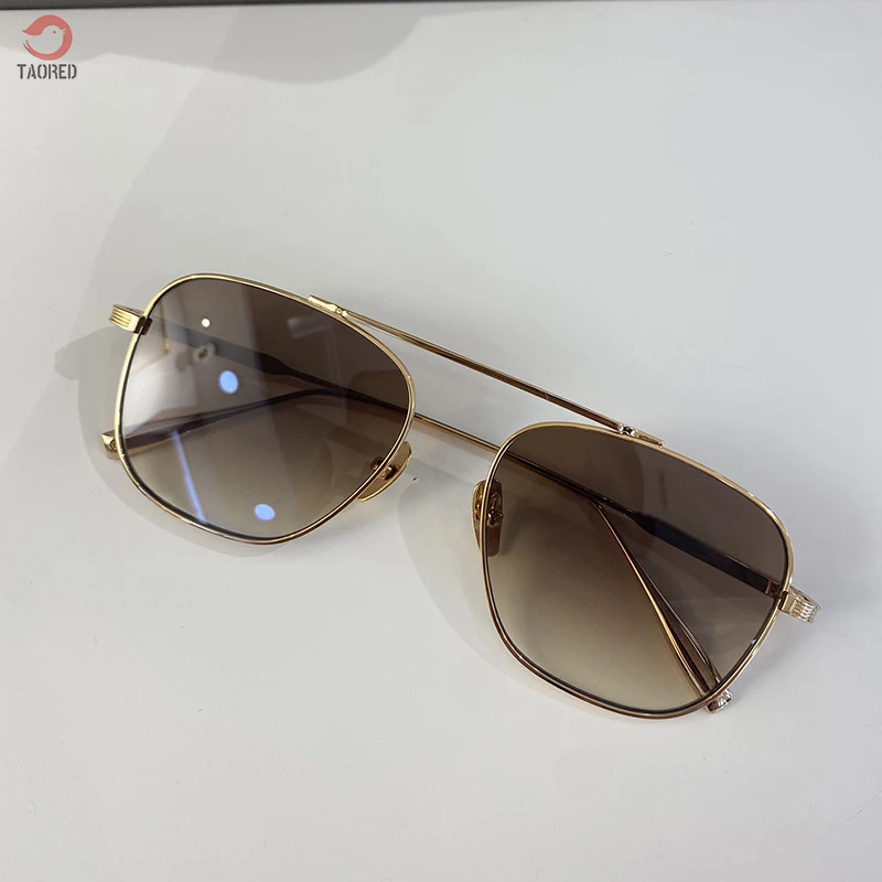 Classique Eyewear Logo