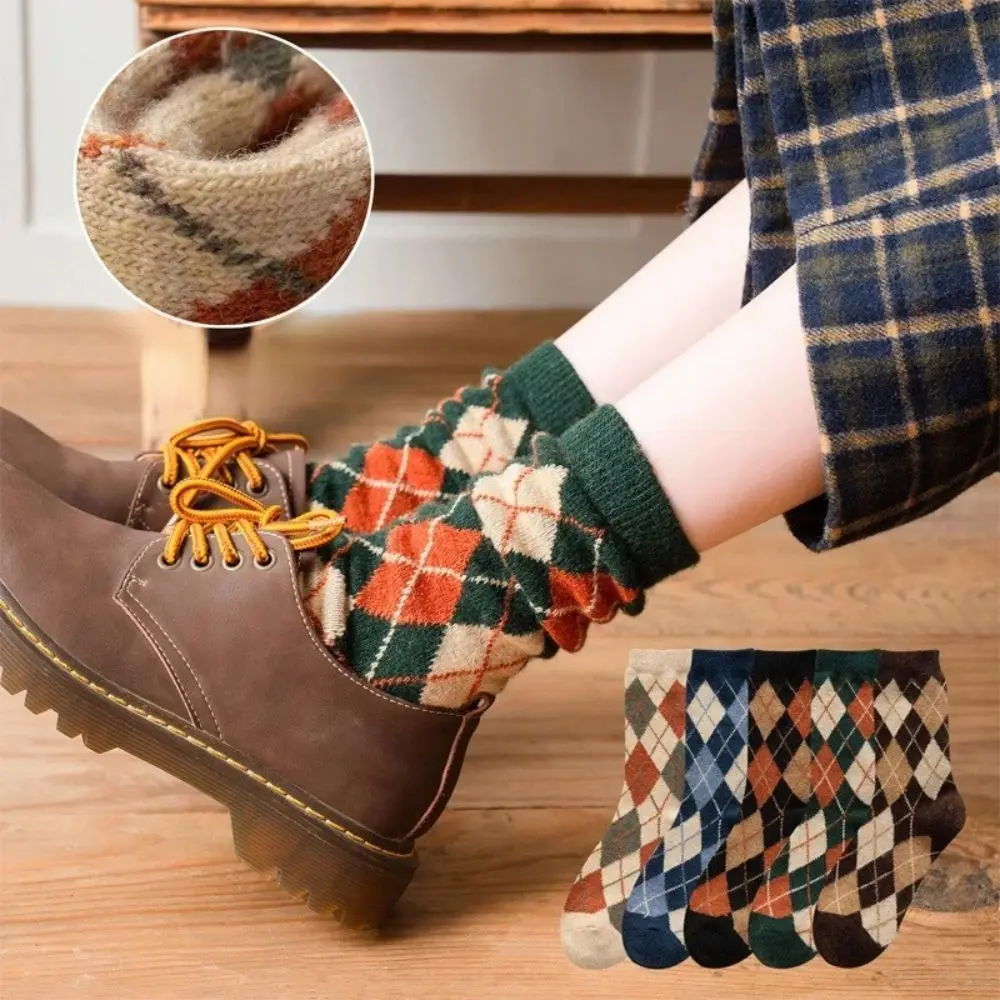 Women Socks Autumn Winter Thick Knit Warm Crew Socks Vintage Argyle ...