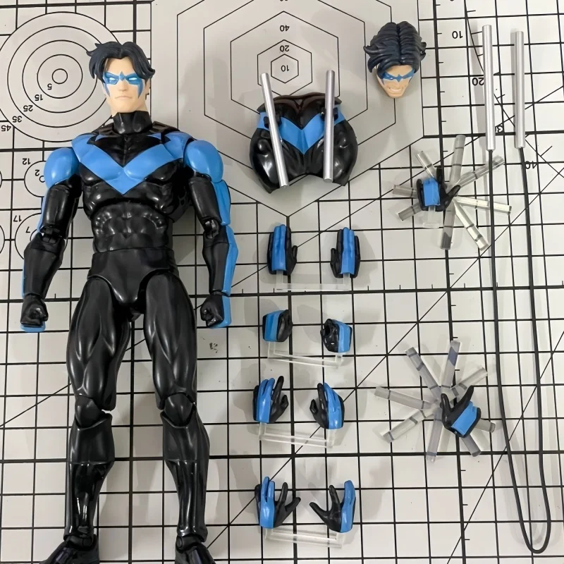 Mafex-Nightwing-Batman-Hush-Ver-n-mero-175-1-12-Figura-de-acci-n-de-Pvc.jpg
