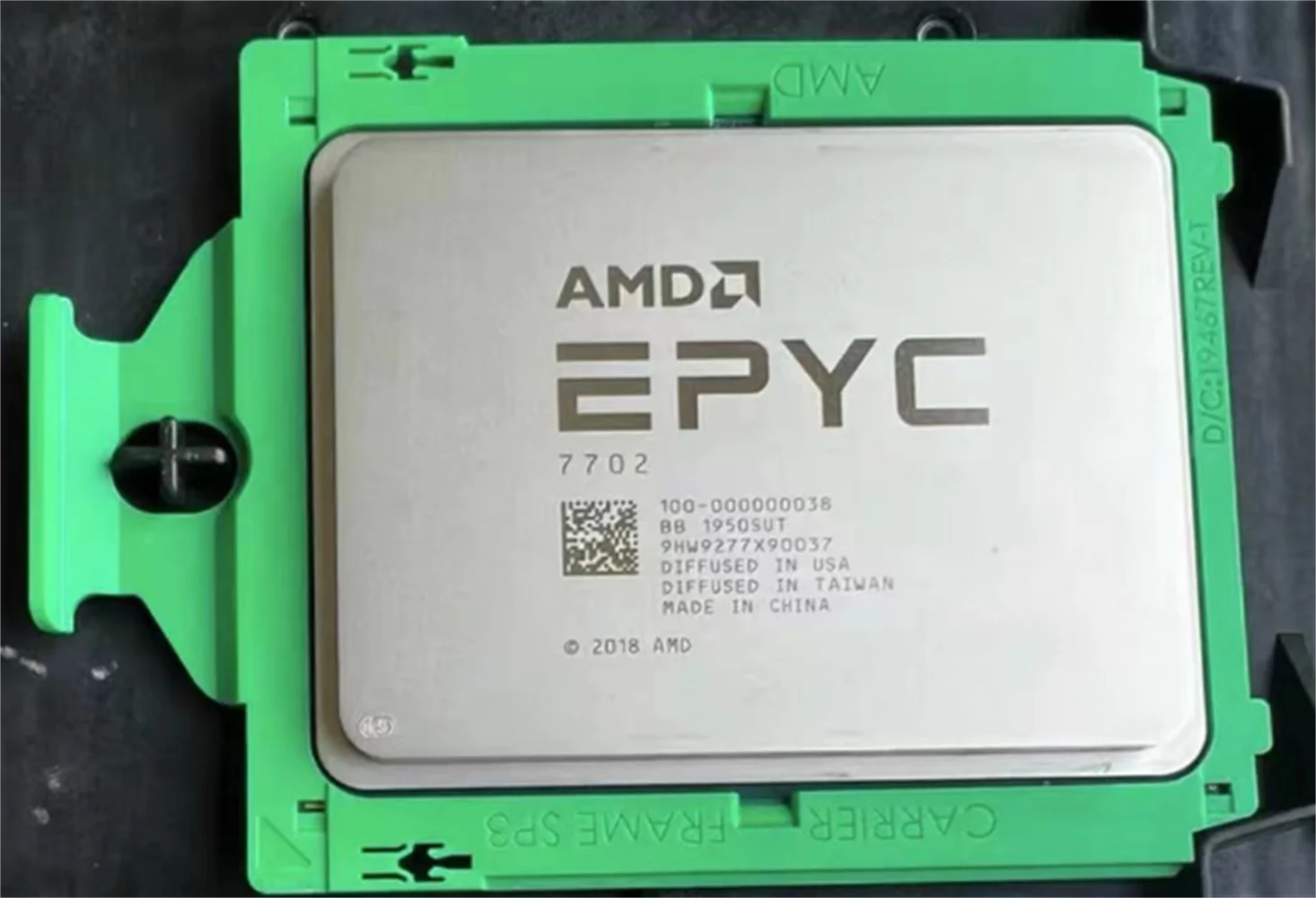 AMD EPYC 7702 2.0Ghz 64 코어 128 스레드 L3 캐시, 256MB TDP 200W SP3, 최대 3 ...
