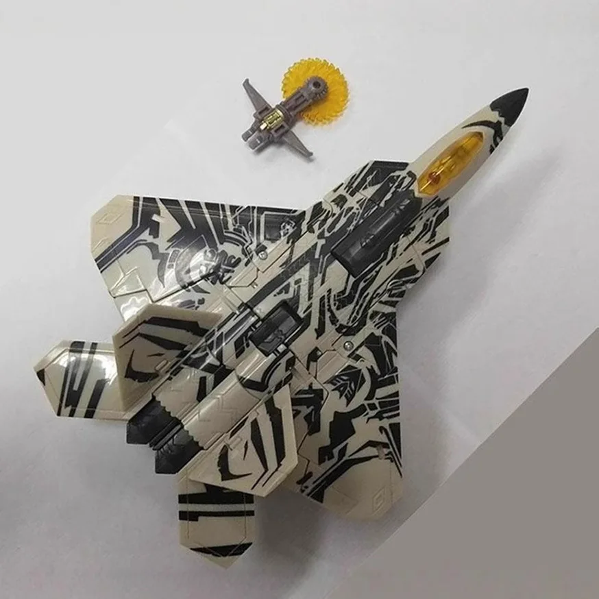 Spot Hasbro Transformation Toy SS21 Starscream Cybertron Star Pattern ...