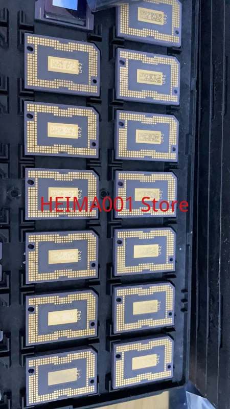 1910-503AB-513AB-4K-DMD-Chip.jpg
