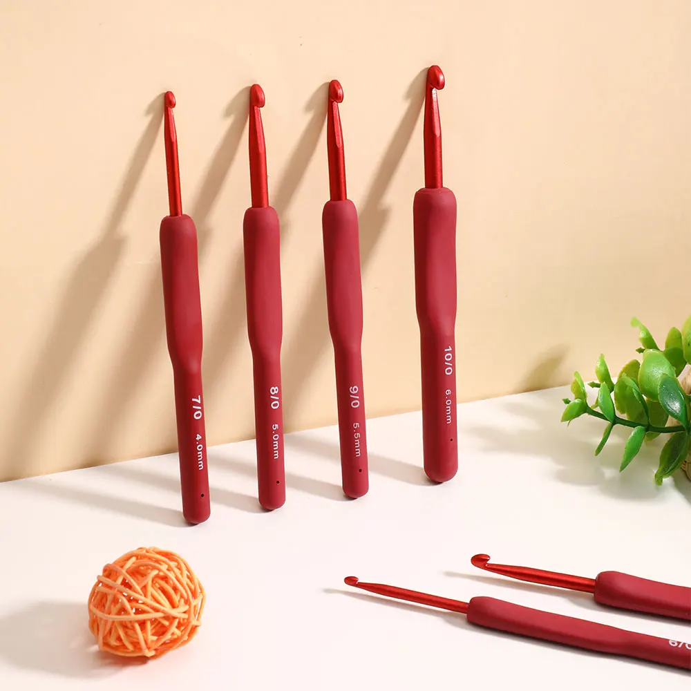 Hot-Red-Color-Crochet-Hooks-Set-Aluminum-Crochet-Needles-Silicone ...