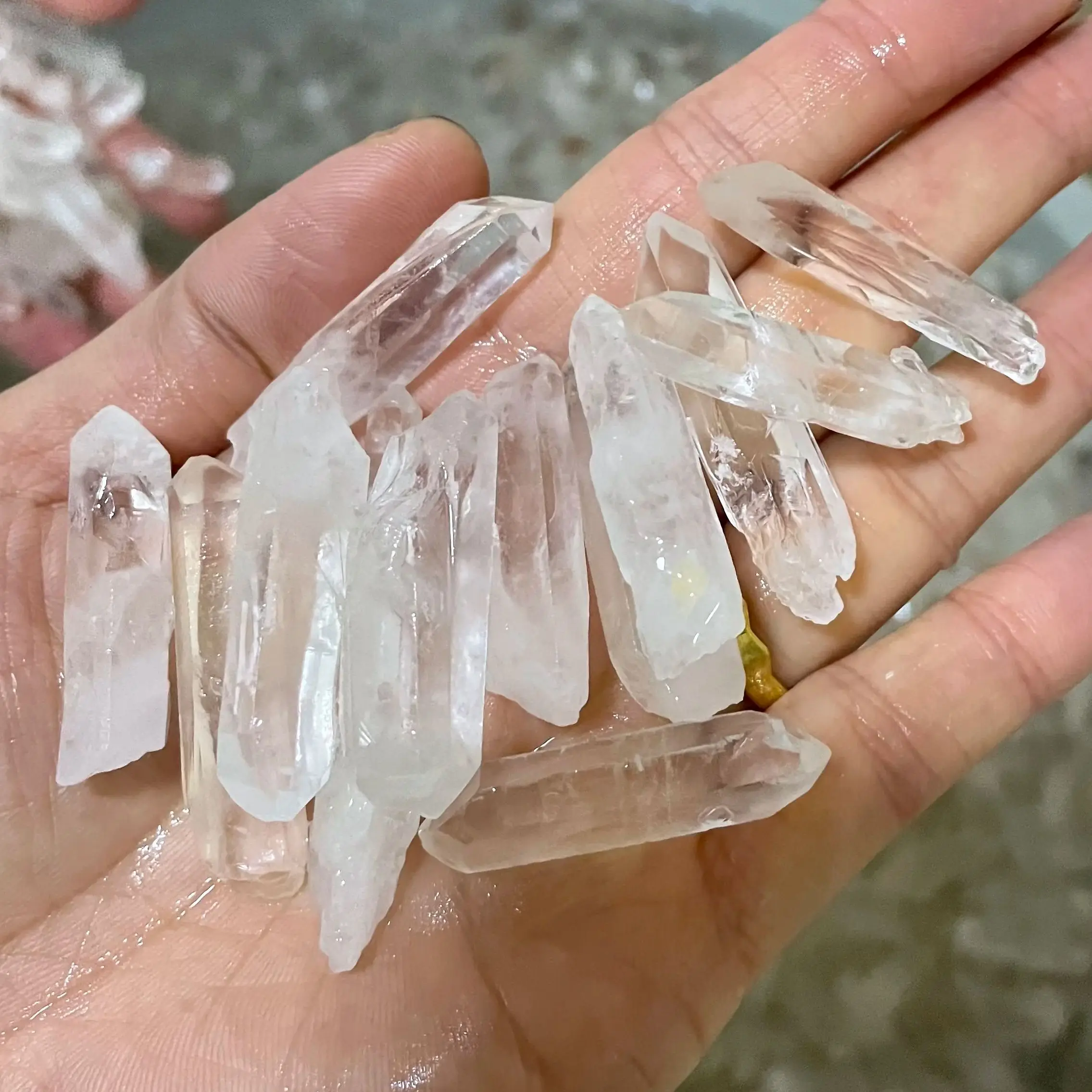 50g-100g-Natural-Clear-Quartz-Crystal-Clear-Quartz-Crystal-Point-Free ...