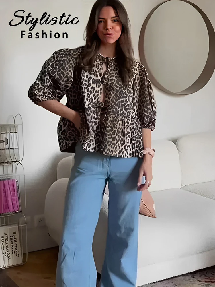 Camisa-estampada-de-leopardo-feminina-la-o-com-renda-decote-em-O-manga ...