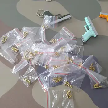 18pcs Mini Glock 17 Keychain Toy Bullets Fidget Toy Glock 17 Bullets ...
