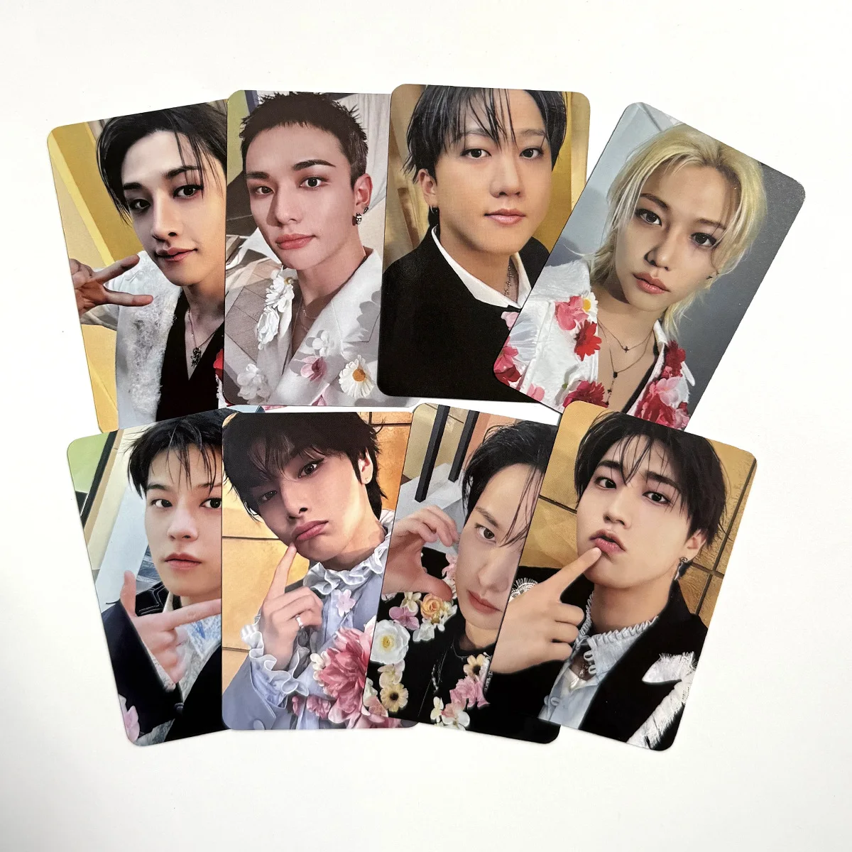 Álbum de ídolos Kpop Felix Hyunjin Seungmin HOLLOW, tarjeta pequeña de ...
