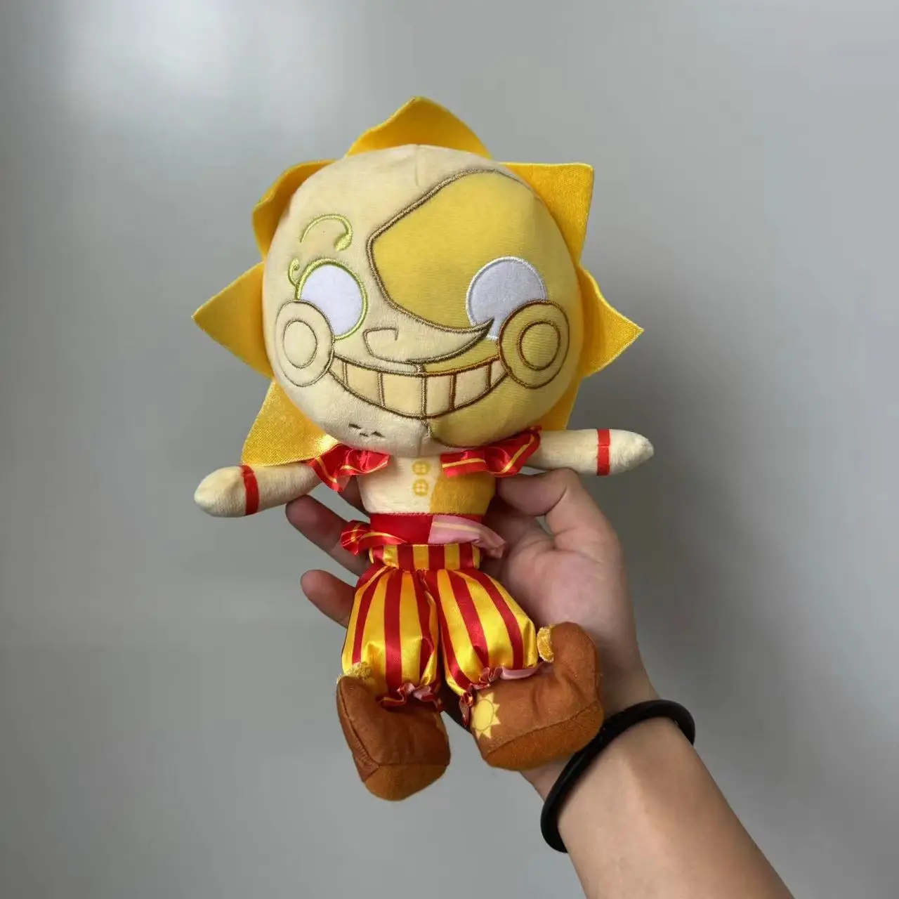 FIVE NIGHTS AT FREDDY'S SUN PLUSH 8 Inch Sundrop Moondrop FNAF Action ...