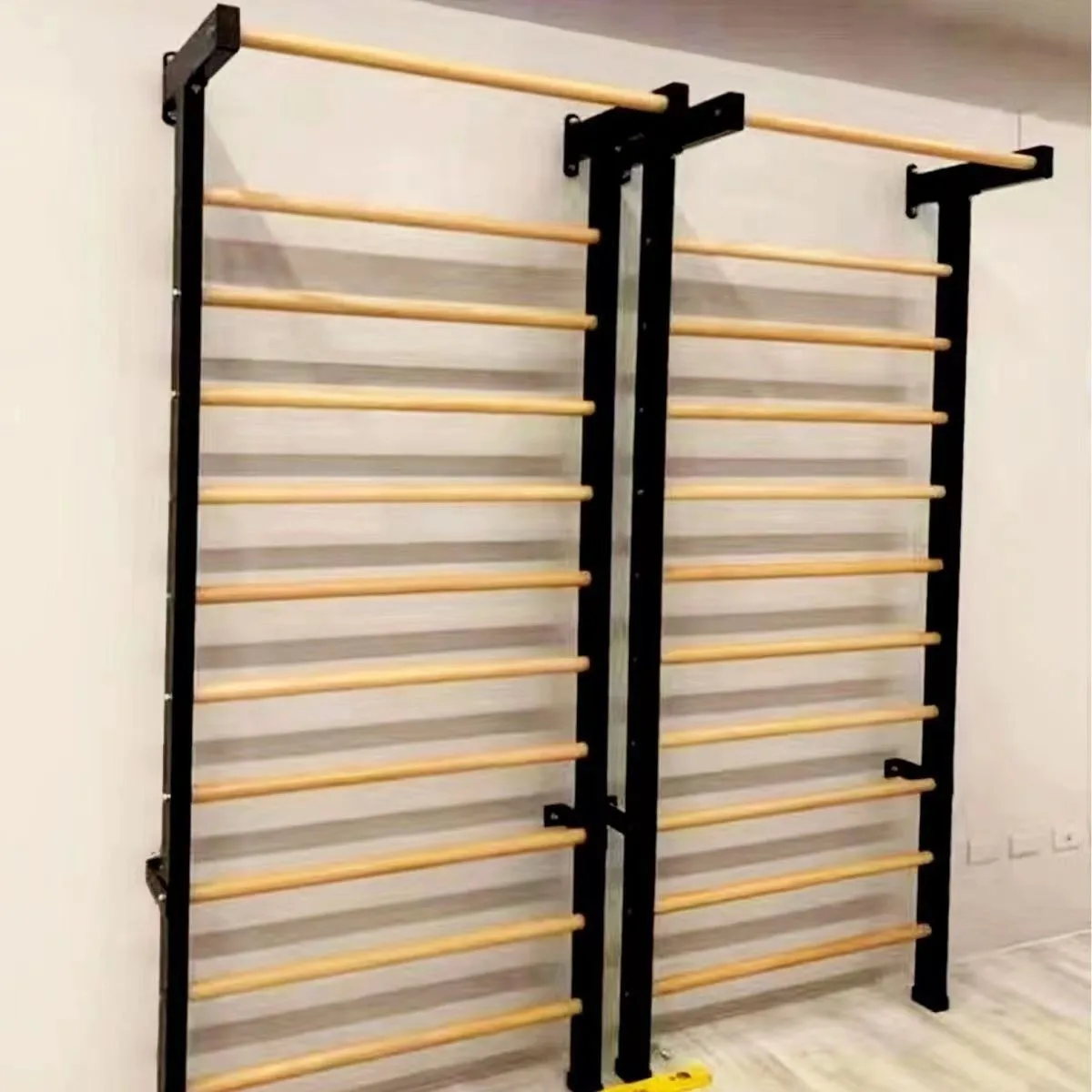 Wood-Stall-Bar-Swedish-Ladder-Suspension-Trainer-Yoga-Club ...