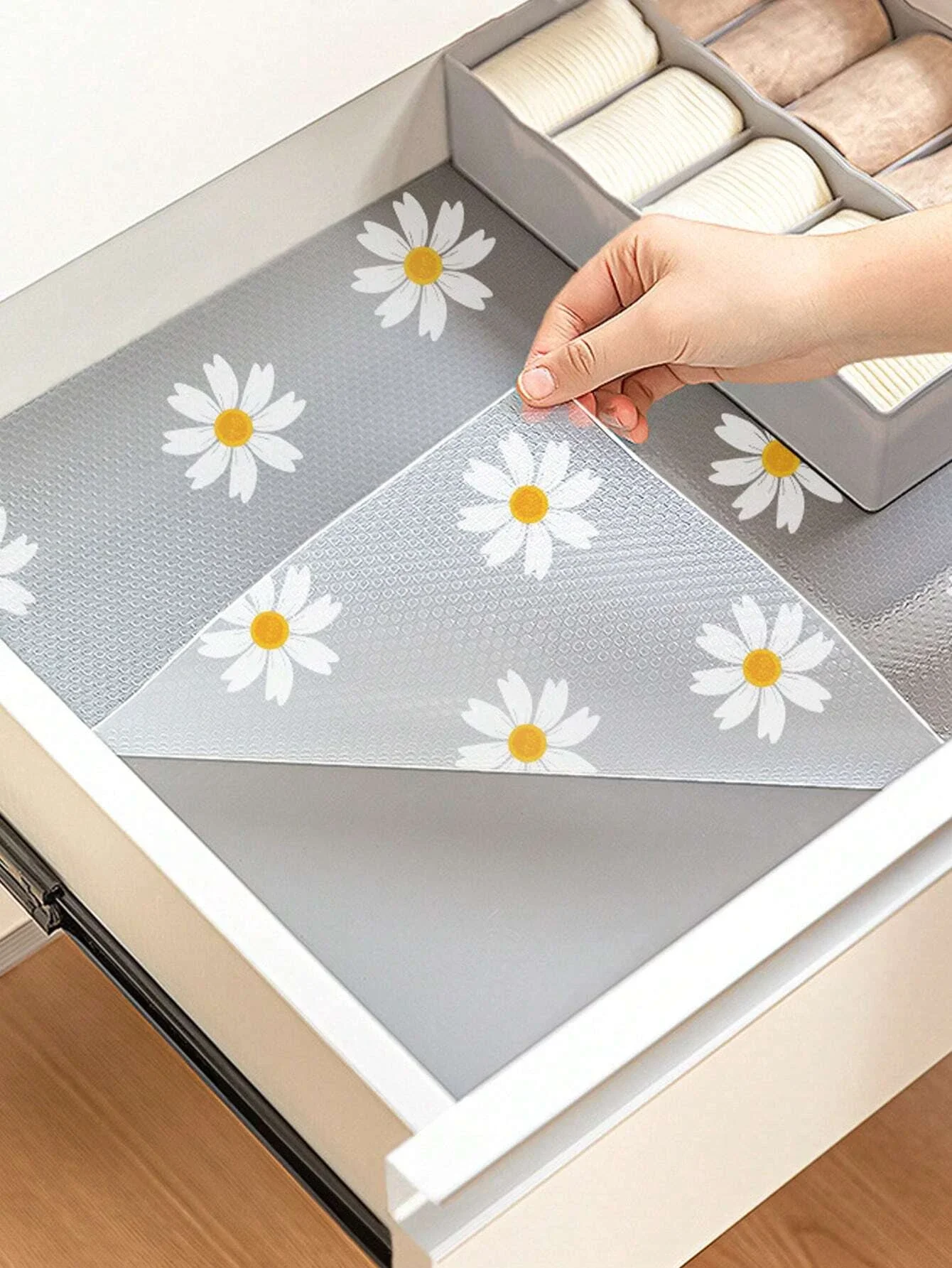 1-Roll-Daisy-Shelf-Liner-For-Kitchen-Cabinets-EVA-Waterproof-Fridge-Pad ...
