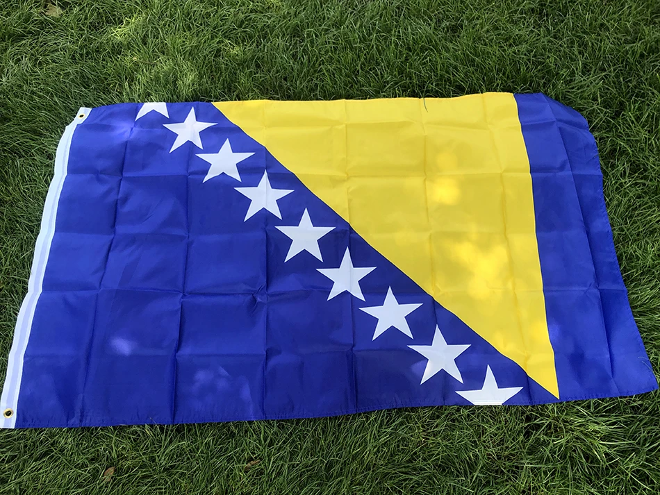 Bosnien und Herzegowina Nationalflagge 90×150 cm – SKY FLAGGE – Robuste ...