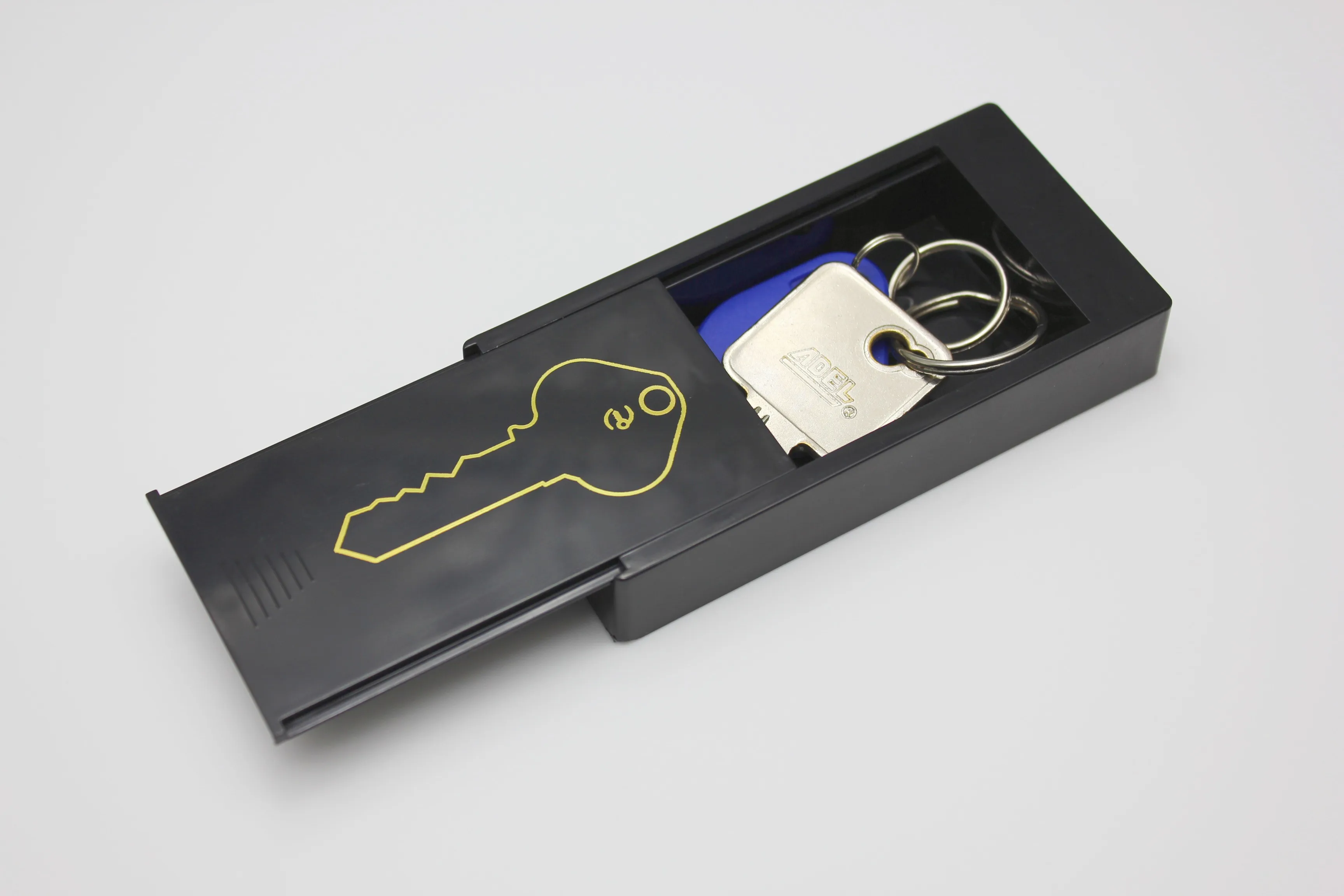 Rugged-Black-Plastic-Cases-with-Strong-Magnets-Magnetic-Car-Emergency ...