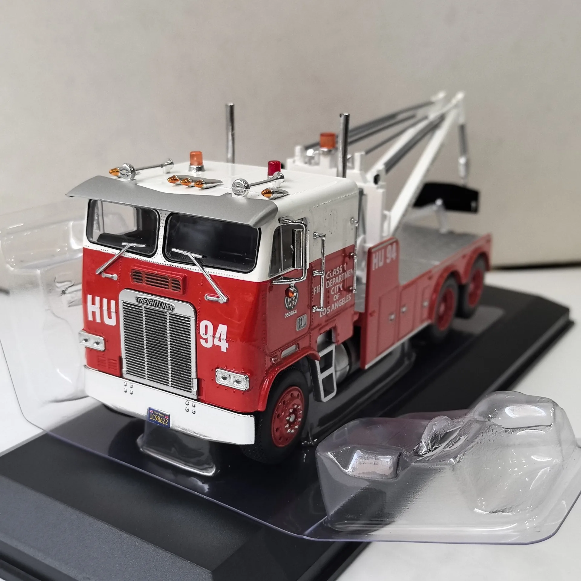 IXO 1:43 Scale 1987 Freightliner Crane Truck Car Model Diecast Toy ...