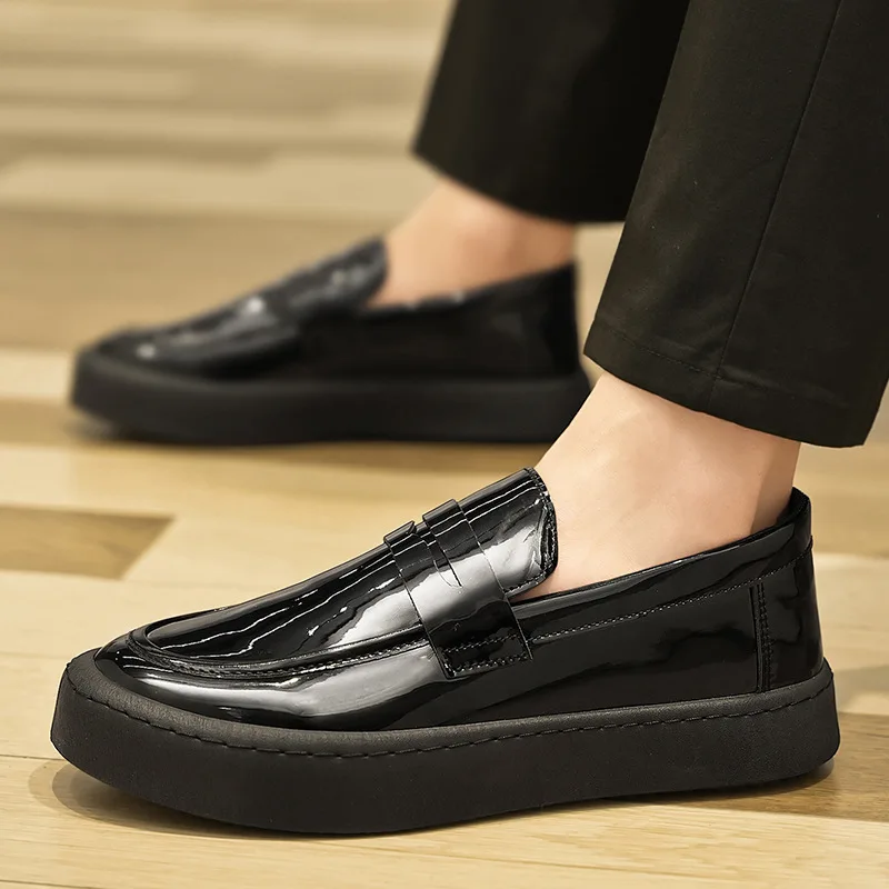Men Loafer Boots: The Perfect Blend of Comfort, Style, and Durability ...