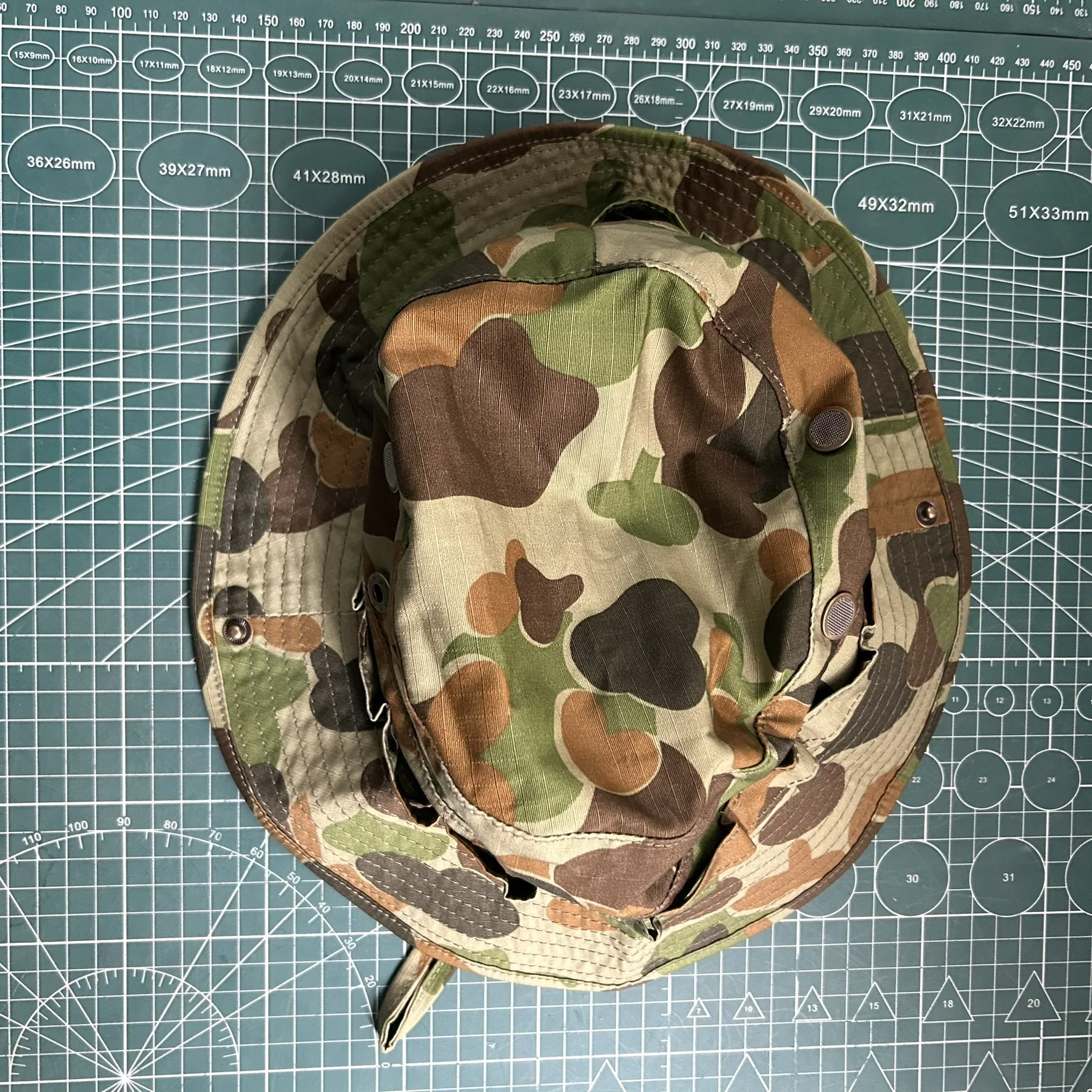 Outdoor Camouflage Short Brim Bush Bucket Hat ,with MOLLE webbing ...
