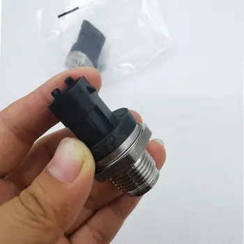 original Fuel Rail Pressure Sensor Common Regulator OEM 0281006372