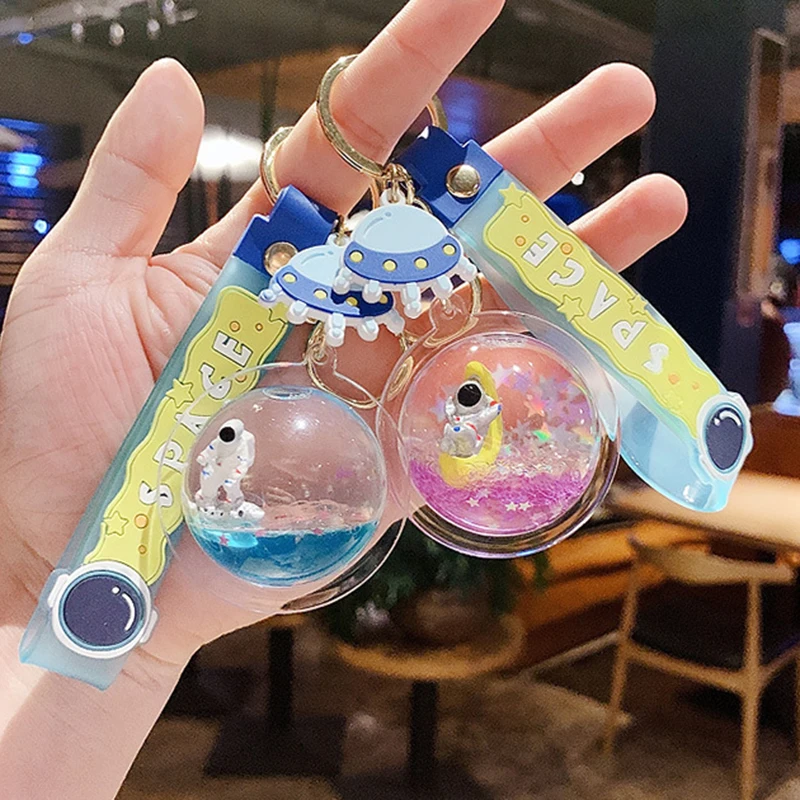 Cartoon-Disc-Floating-Moon-Astronaut-Spaceman-Keychain-Creative-Cute ...