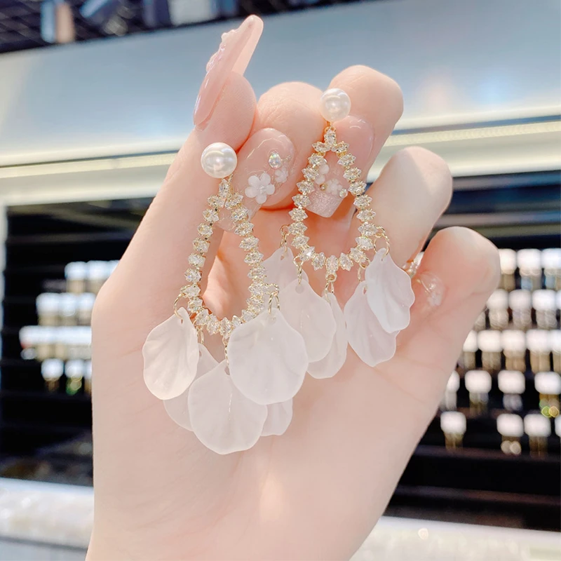 Drop-Earrings-for-Women-with-Acrylic-Petals-Fragmented-Tassel-Earrings ...