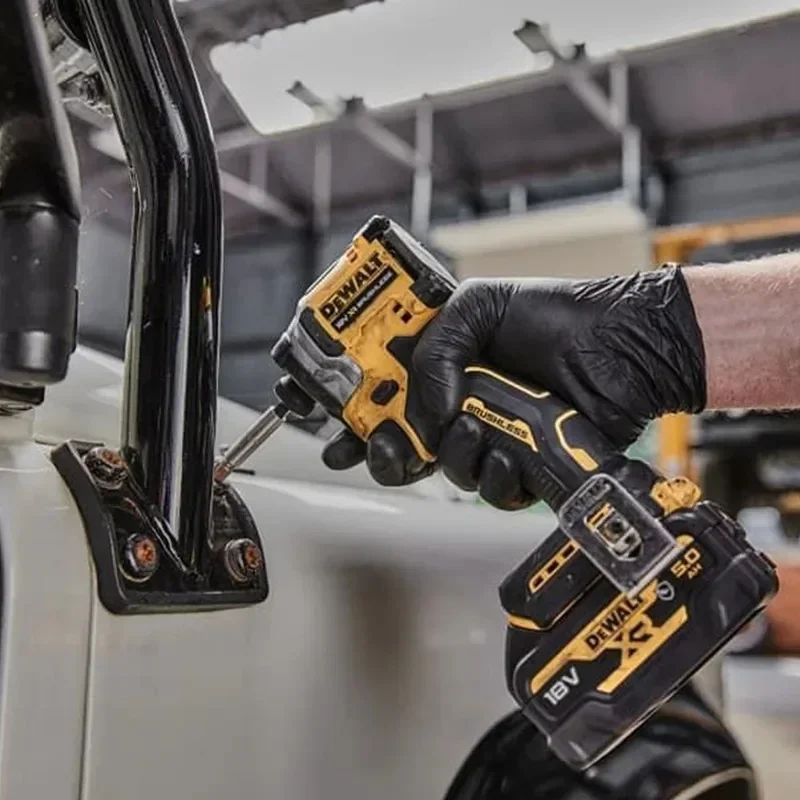 Шуруповерт DEWALT DCF850 Аккумуляторный ударный с бесщеточным Мотором и ...