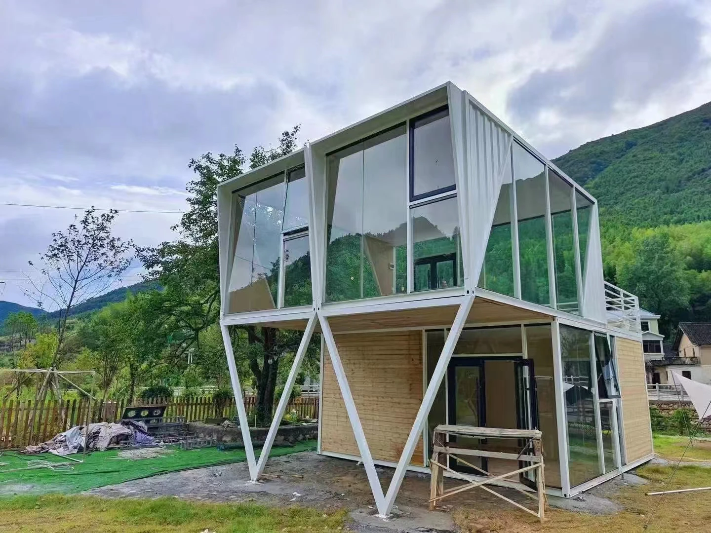 Modular Hotel: The Real-World Solution for Portable Luxury Living and ...