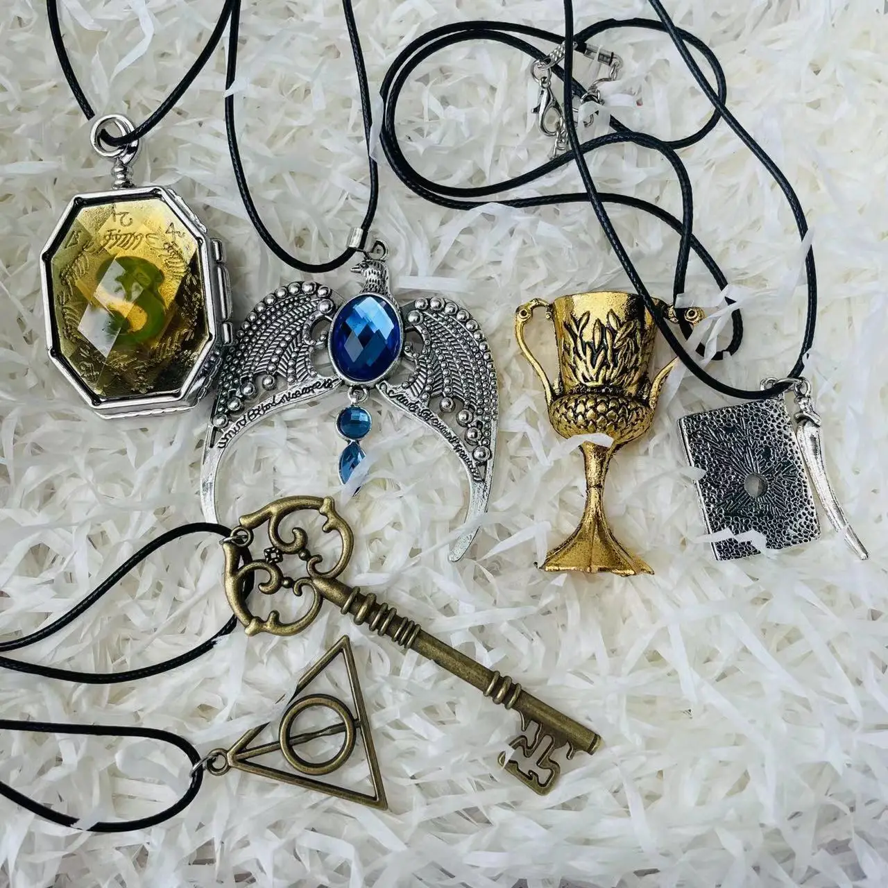 Horcruxes Cup Eagle Teeth Diary Goblin Bank Key Death Pendant Necklace ...