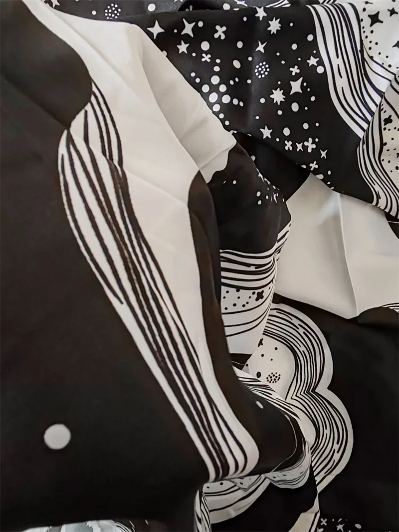 Customized-Brand-Pattern-Black-and-White-Simulation-Silk-Digital ...