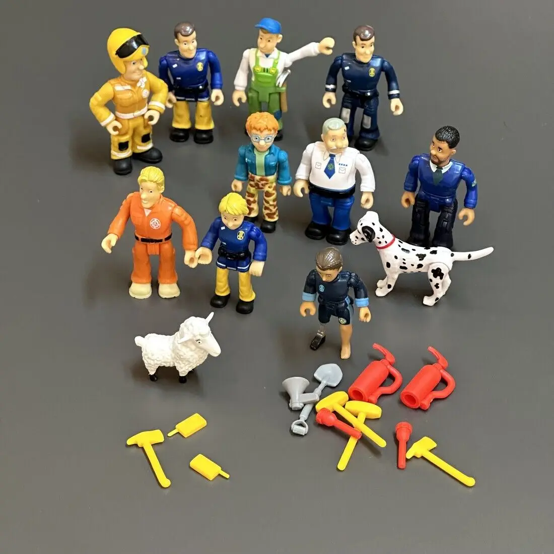 Fireman-Sam-Penny-Malcolm-Steele-Figures-with-Rescue-Firefighter-Garage ...
