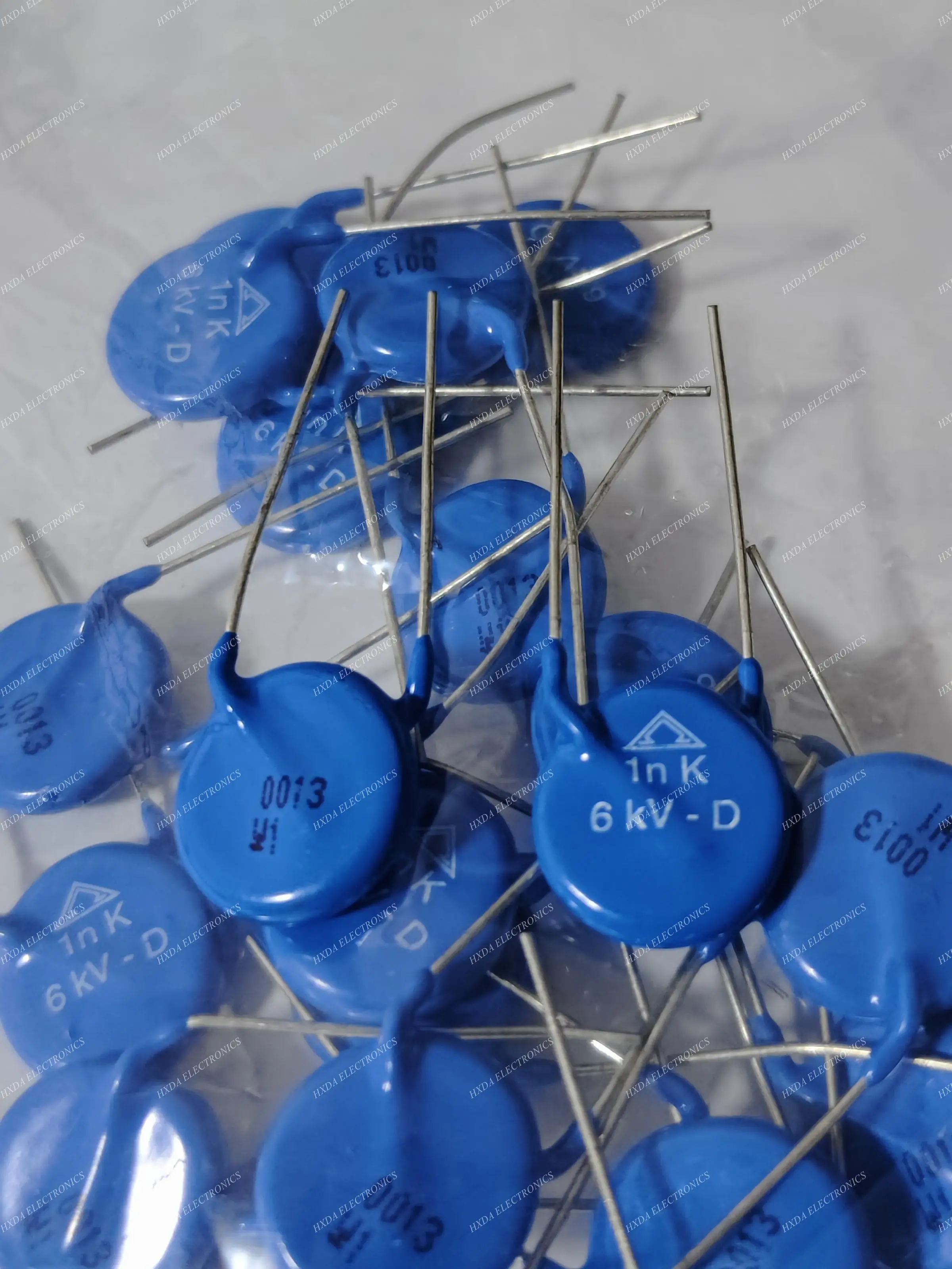 5PCS-1n-K-1NF-102K-1000PF-6KV-6000V-P-12-5mm-Capacitor.jpg