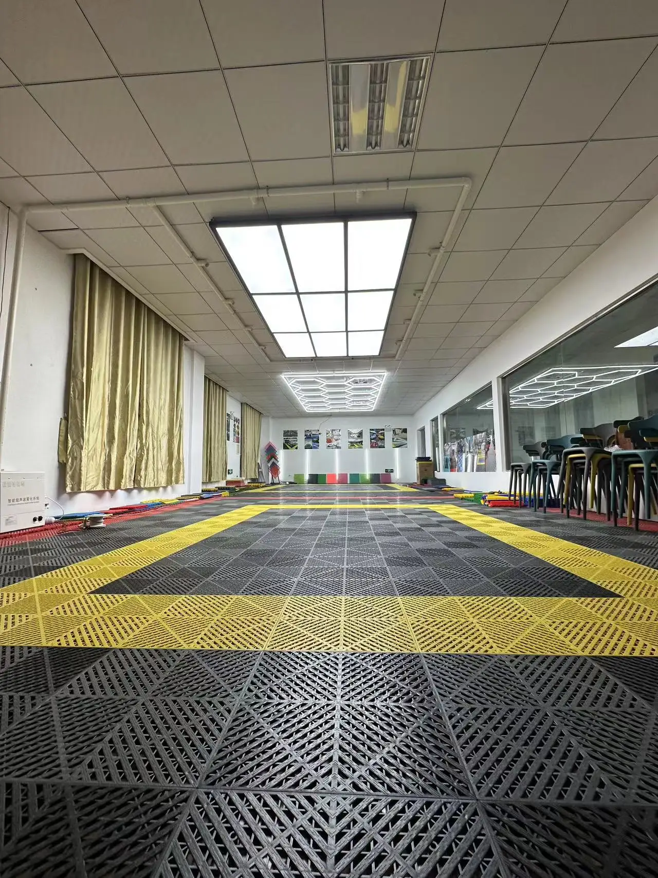 Baldosas-de-Pvc-Pp-entrelazadas-resistentes-al-desgaste-revestimiento ...