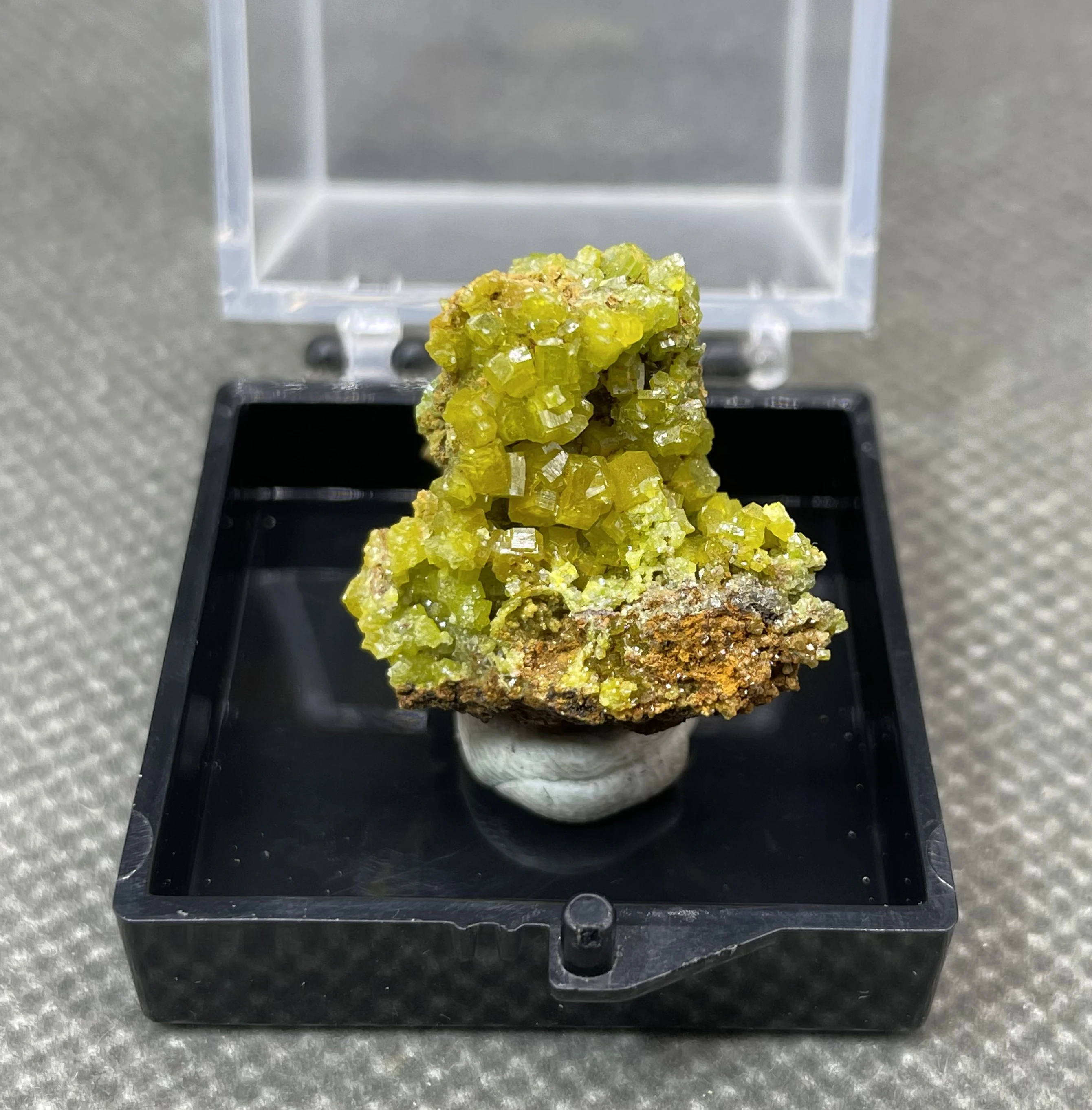 NEW-100-Natural-Pyromorphite-mineral-specimen-stones-and-crystals ...