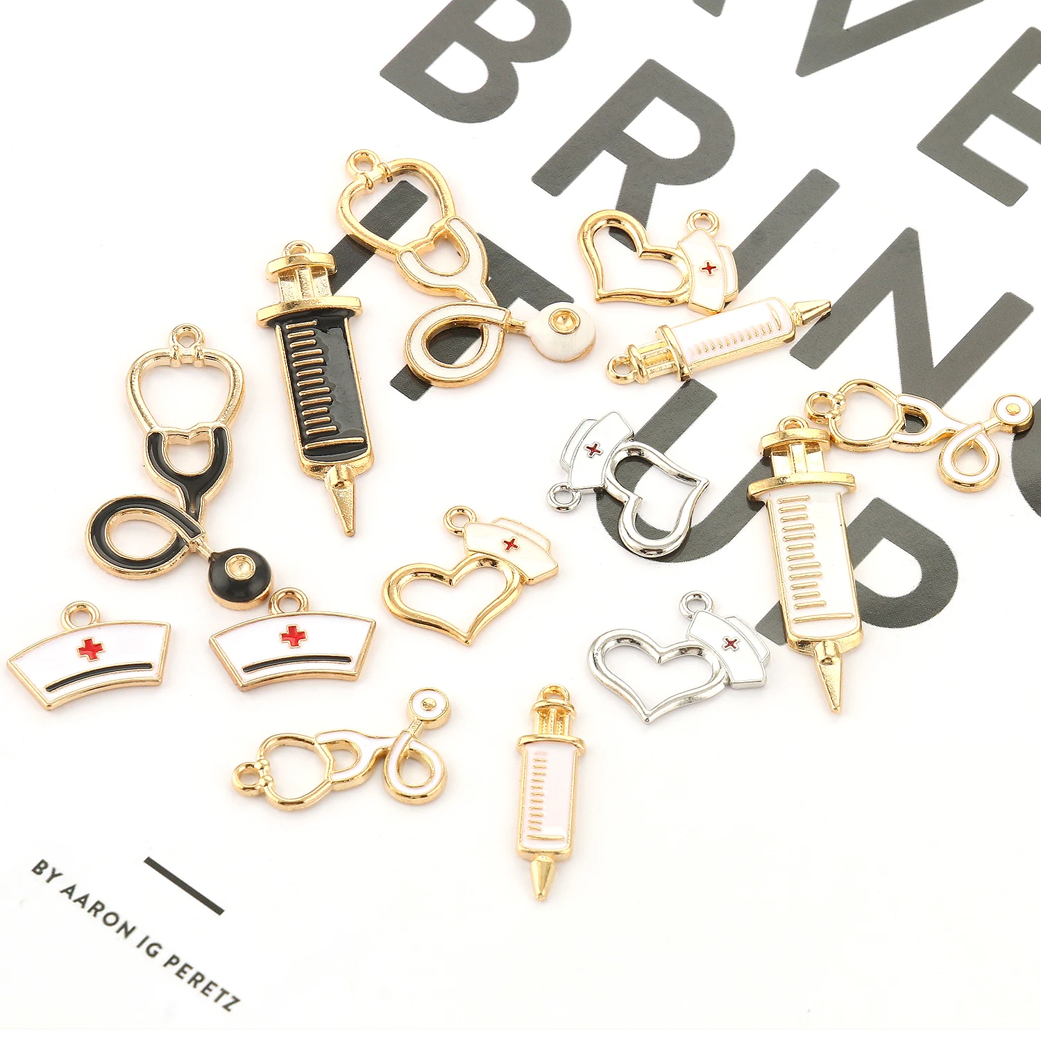 10PCS-Doctors-Dripping-Oil-Charm-Stethoscope-Syringe-Nurse-Hat-Pendant ...