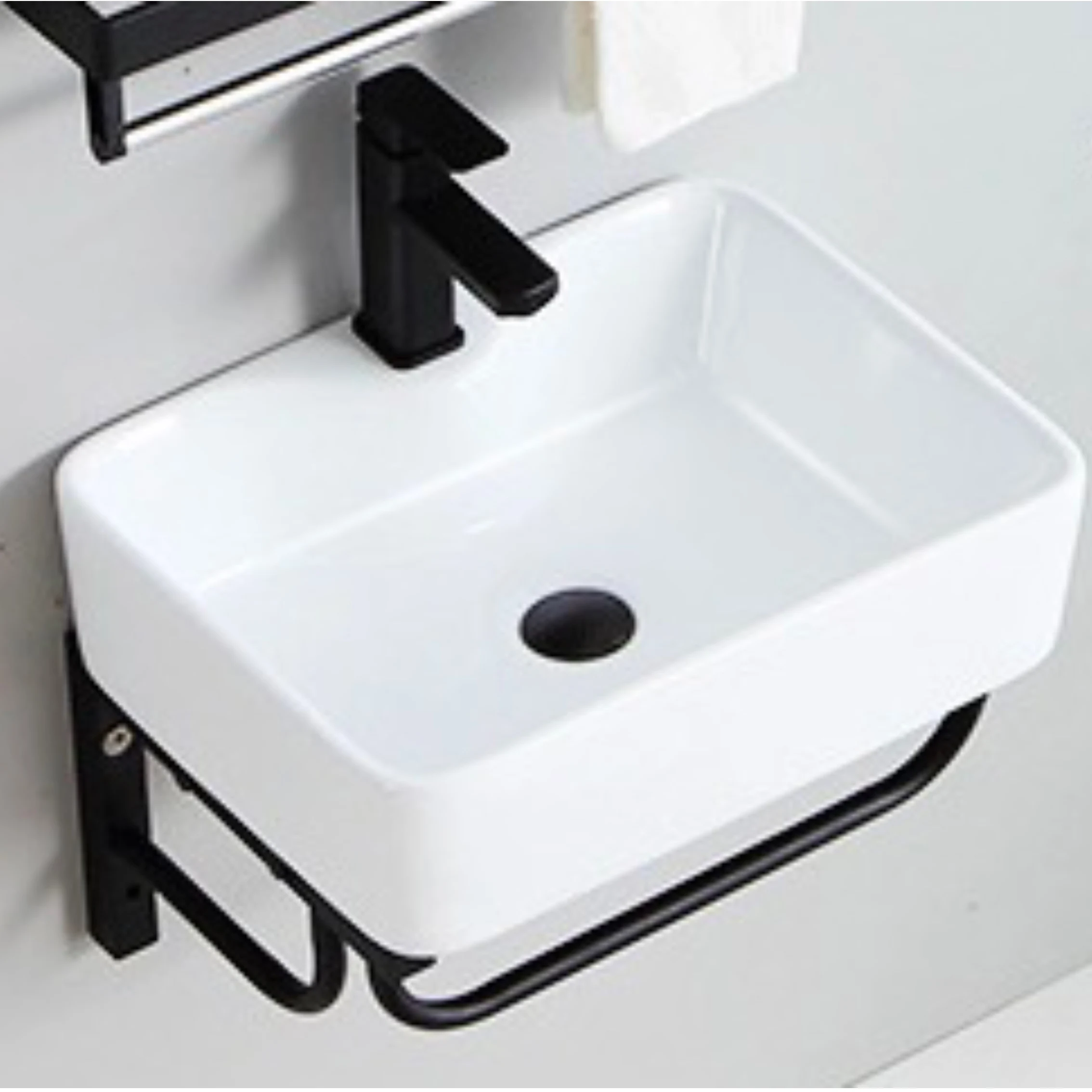 Lavabo-de-cer-mica-para-ba-o-de-apartamento-peque-o-combinaci-n-de ...