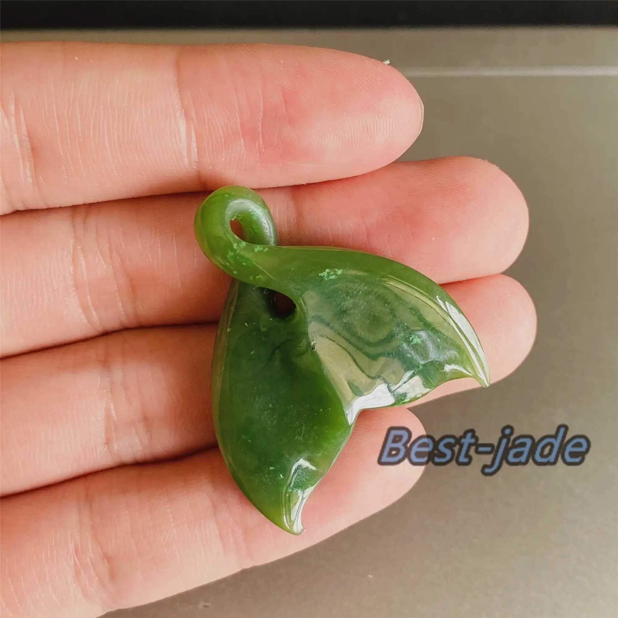Whale-Tail-Green-Nephrite-Jade-Pendant-NEW-ZEALAND-Maori-Style ...