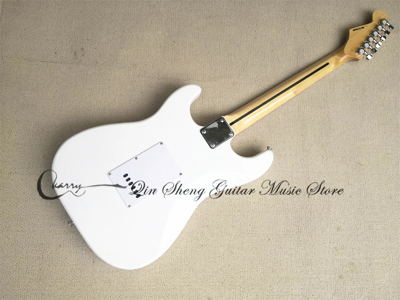White Guitar Classic