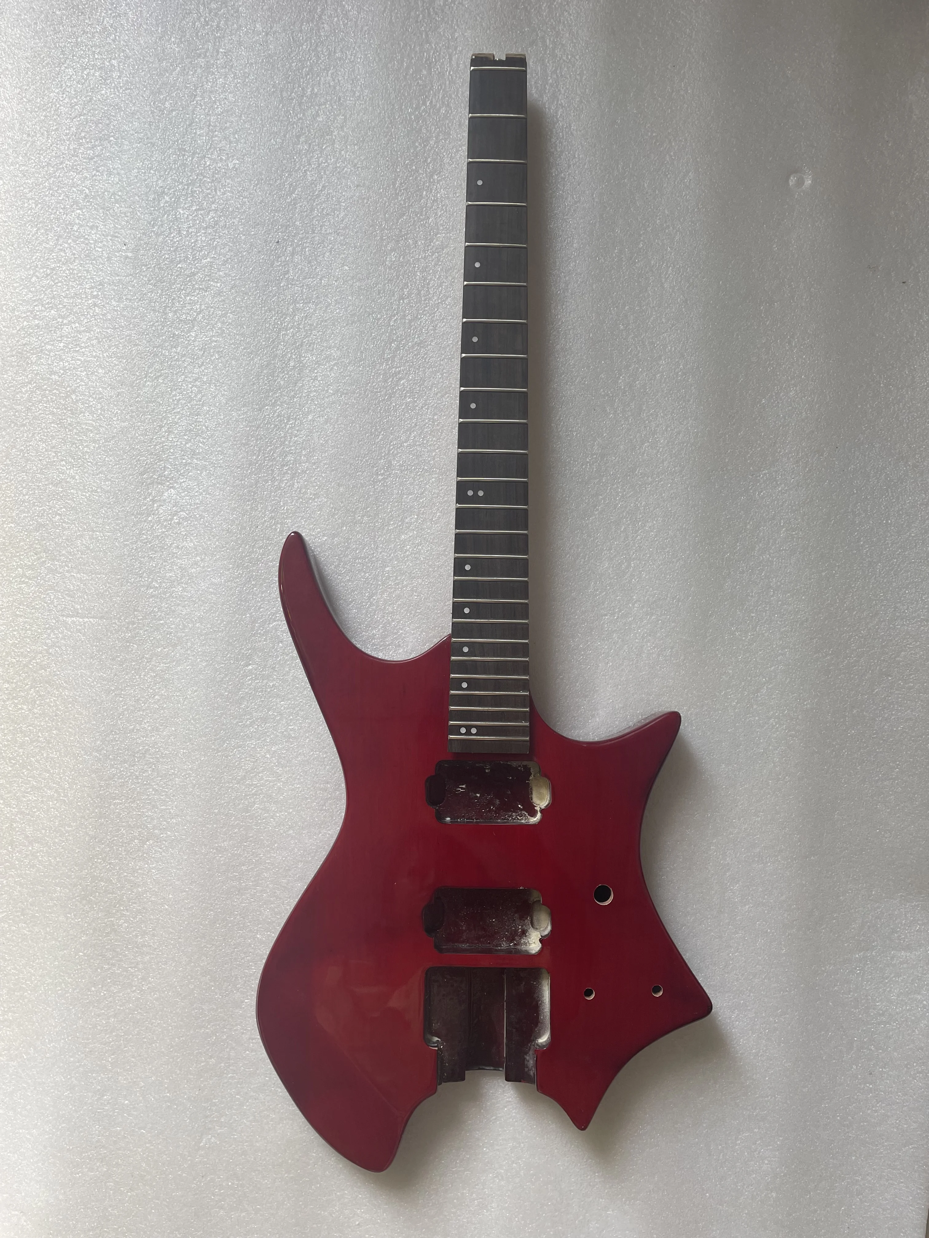 Mini-Electric-Guitar-with-Back-Plate-6-Strings-Solid-Basswood-Body ...