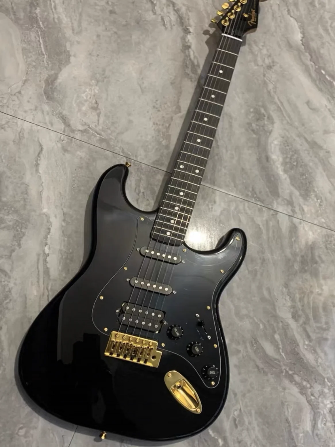 Guitarra Eléctrica ST, diapasón de palisandro, Hardware dorado ...