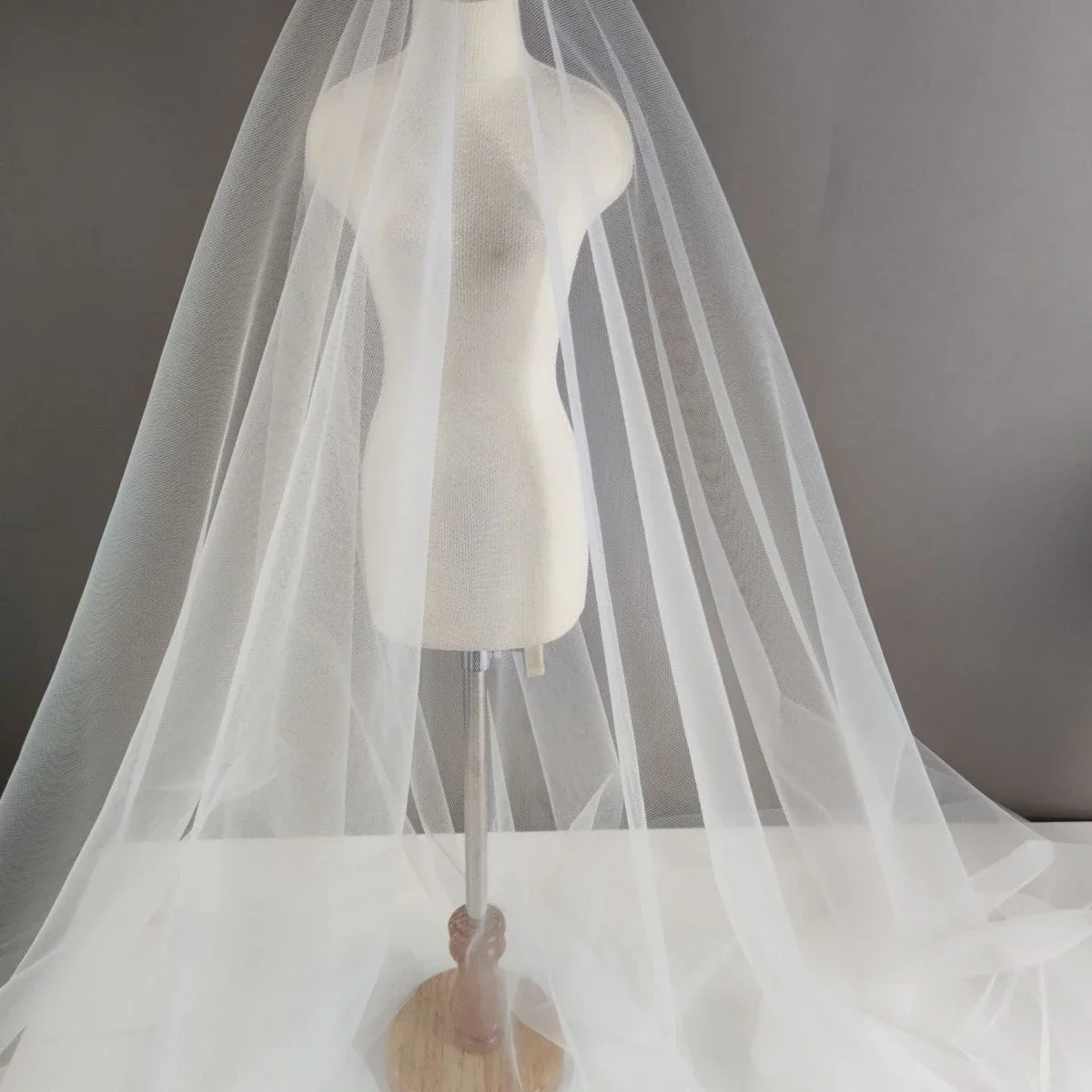 NEW-Soft-Mesh-Tulle-Fabric-Swiss-Sheer-Tulle-for-Illusion-Bridal-Veils ...