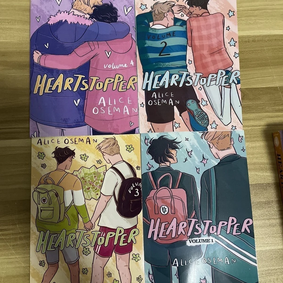 4-Books-Set-English-Edition-Heartstopper-Series-Volume-1-4-Books-Set-By ...