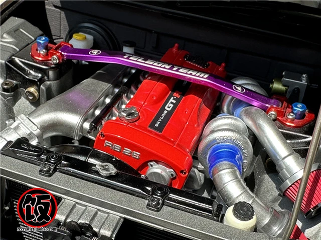 Nissan Skyline R34 Engine Bay